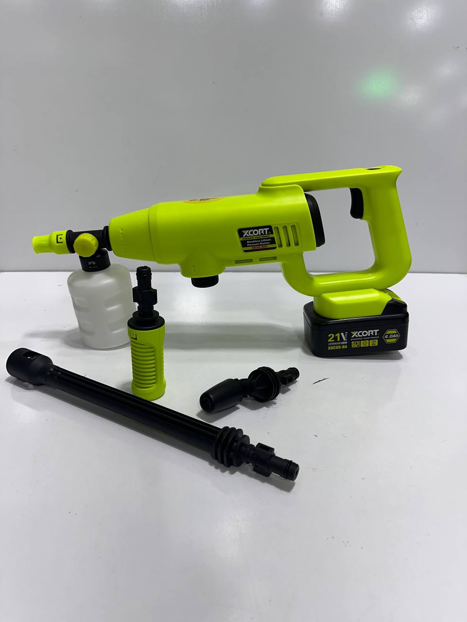 قیمت و خرید کارواش و سم پاش شارژی ایکس کورت مدل XDC09-3801